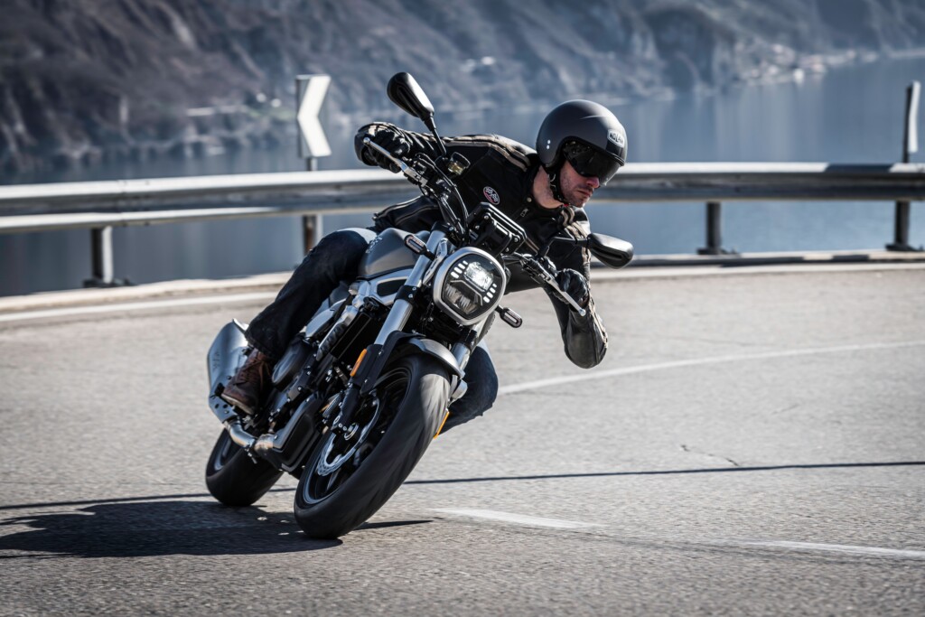 Voge Trofeo 500AC. Cafè Racer con carattere - Motospia